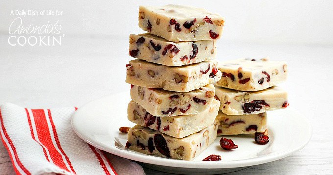 🏅 Fudge aux canneberges et au chocolat blanc