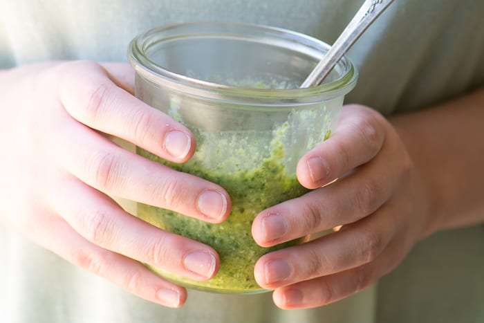 🏅 Pesto épicé au basilic