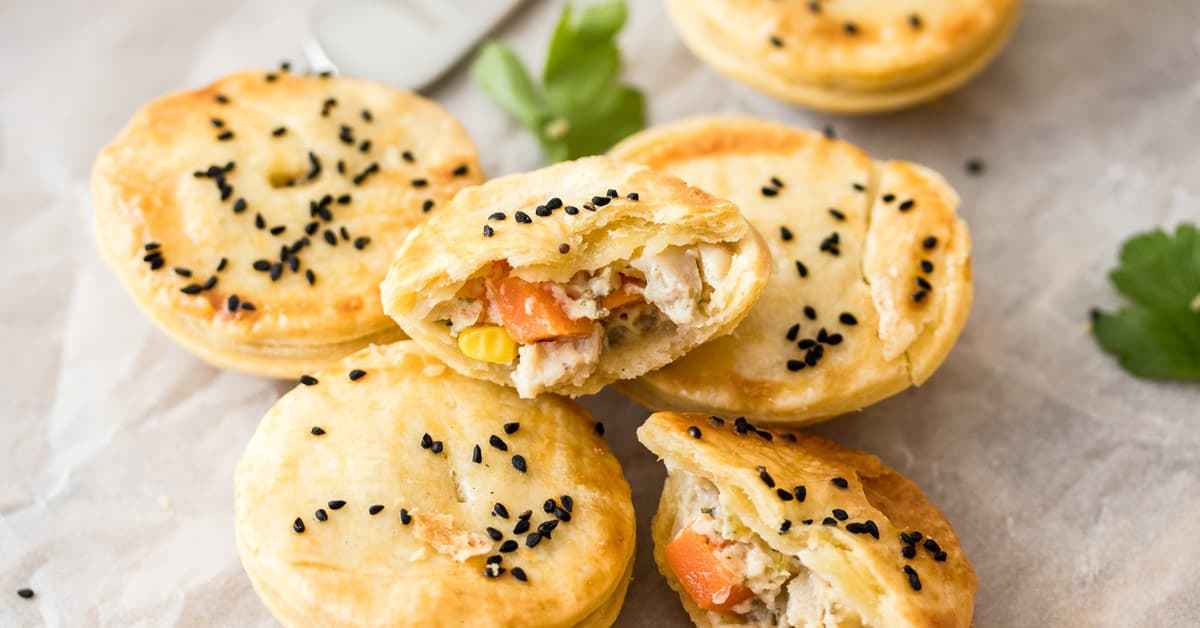 🏅 Mini empanadas de frango