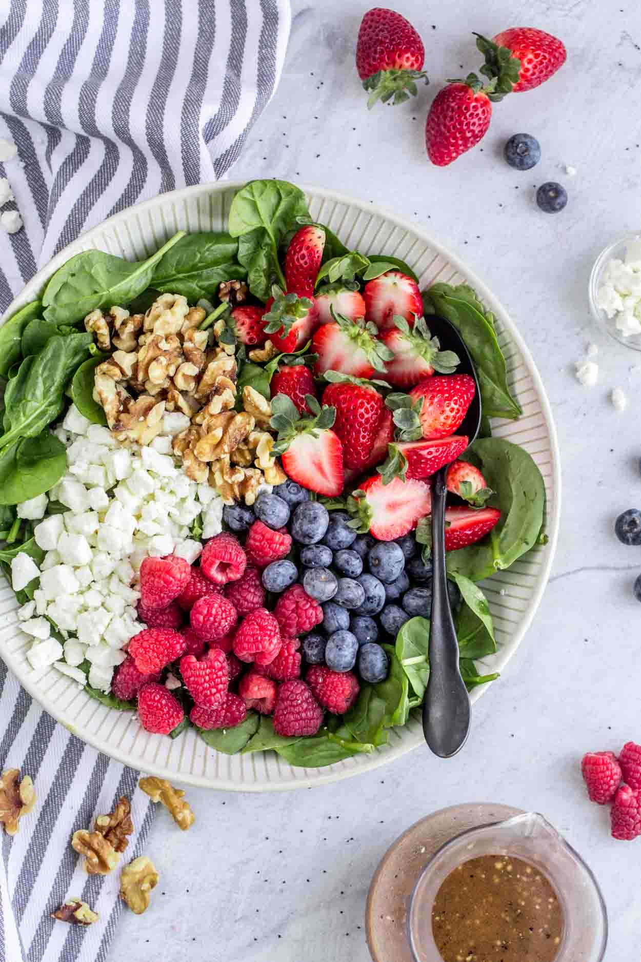 🏅 Receita de salada de espinafre e morango